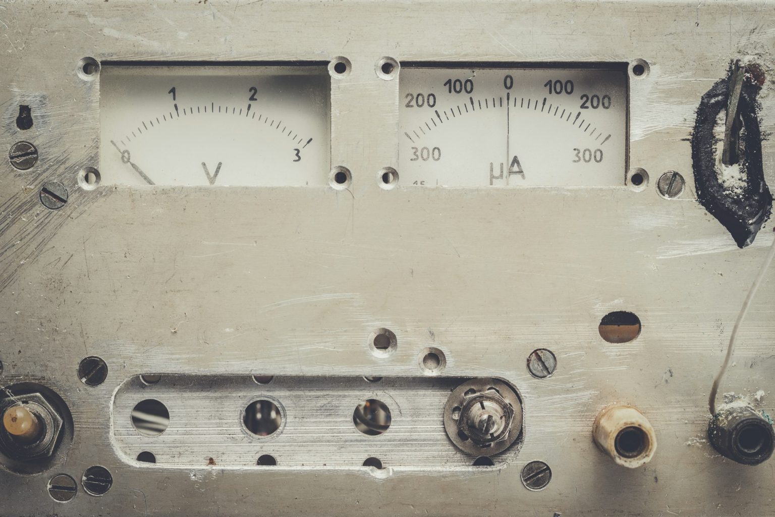 Ammeter Explained: Definition, Working Principle, and Uses